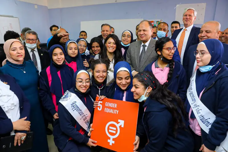 Minister of International Cooperation Visits STEM School in Assiut Governorate – Women of Egypt ...